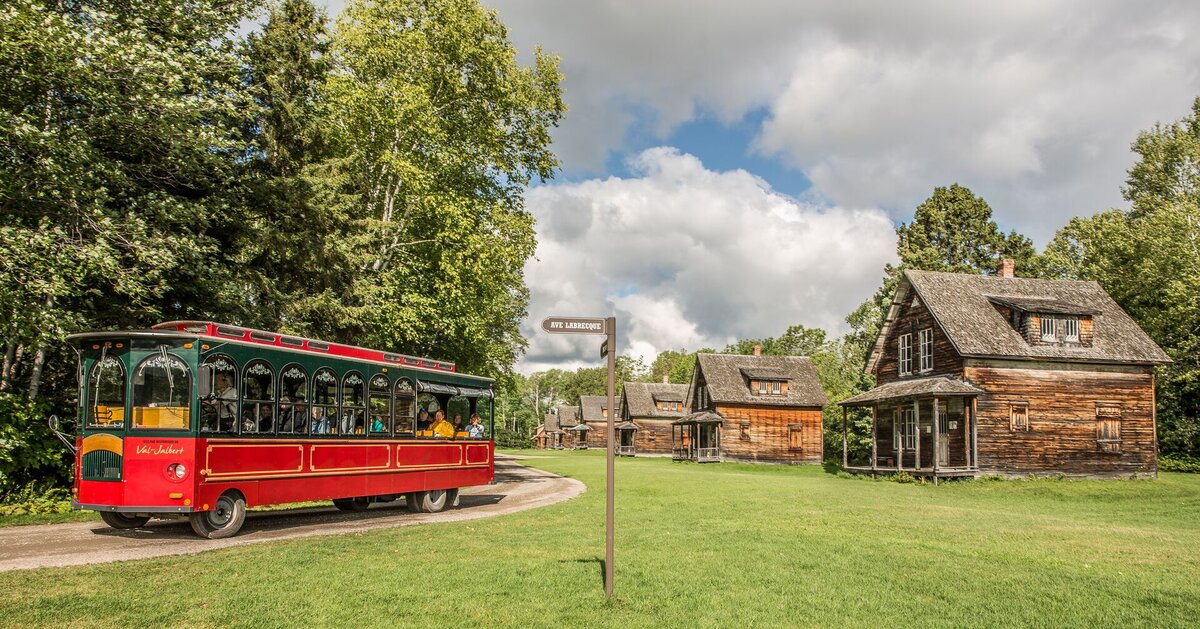 Village historique de Val-Jalbert : une immersion au cœur de l’histoire ...